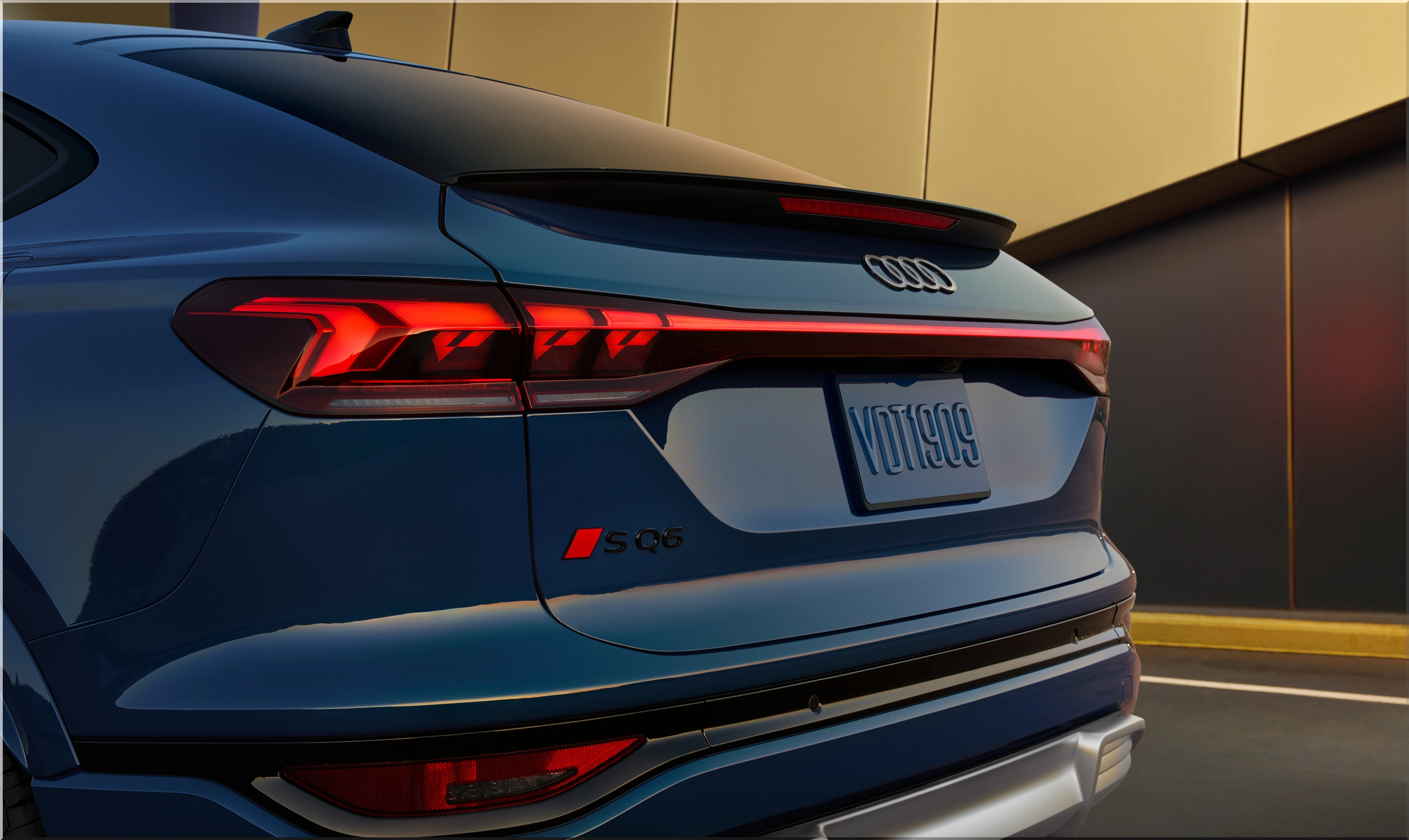 Audi Q6 Sportback e-tron Offers 319-Mile Range, AWD Standard | Electric ...