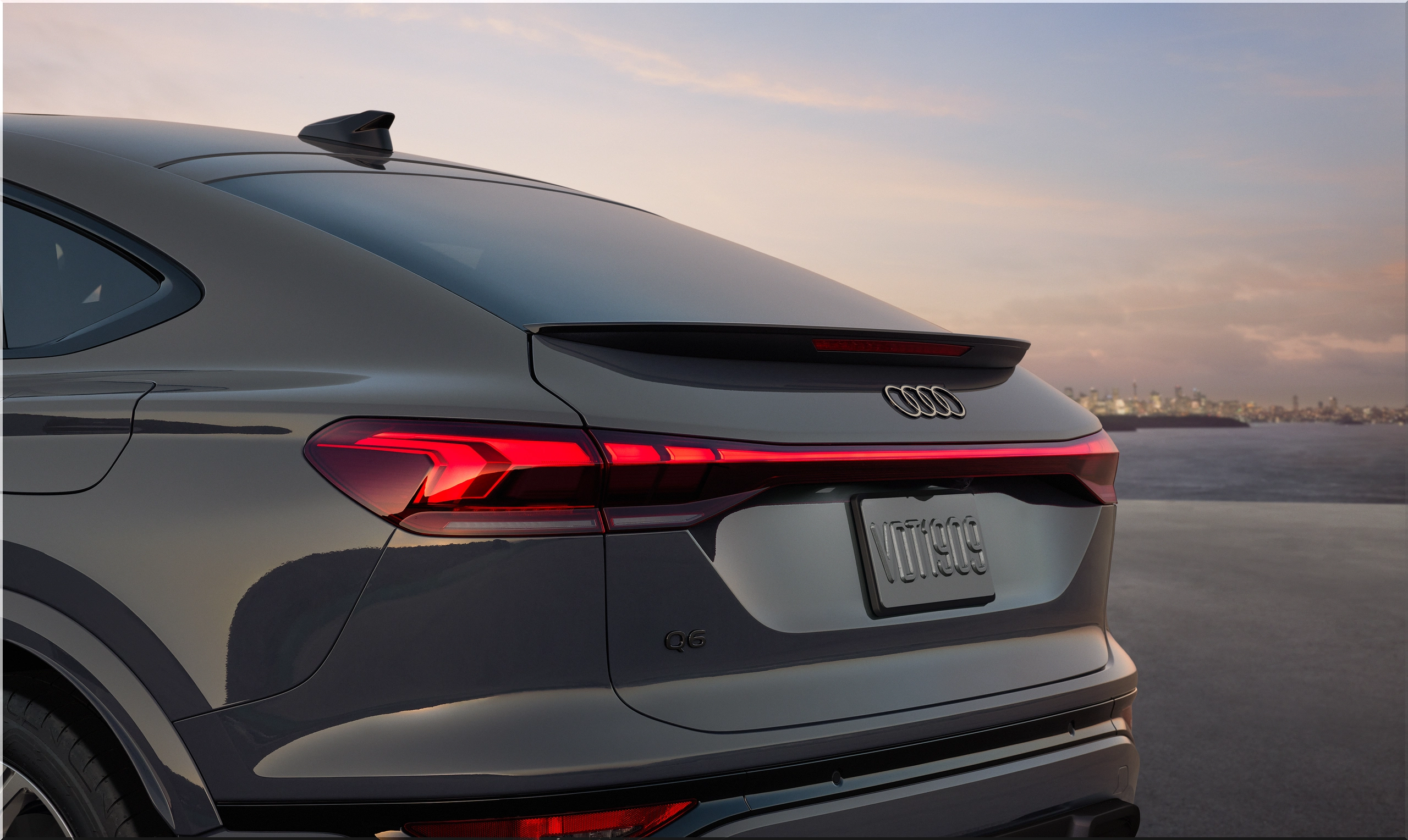 Audi Q6 Sportback e-tron Offers 319-Mile Range, AWD Standard | Electric ...