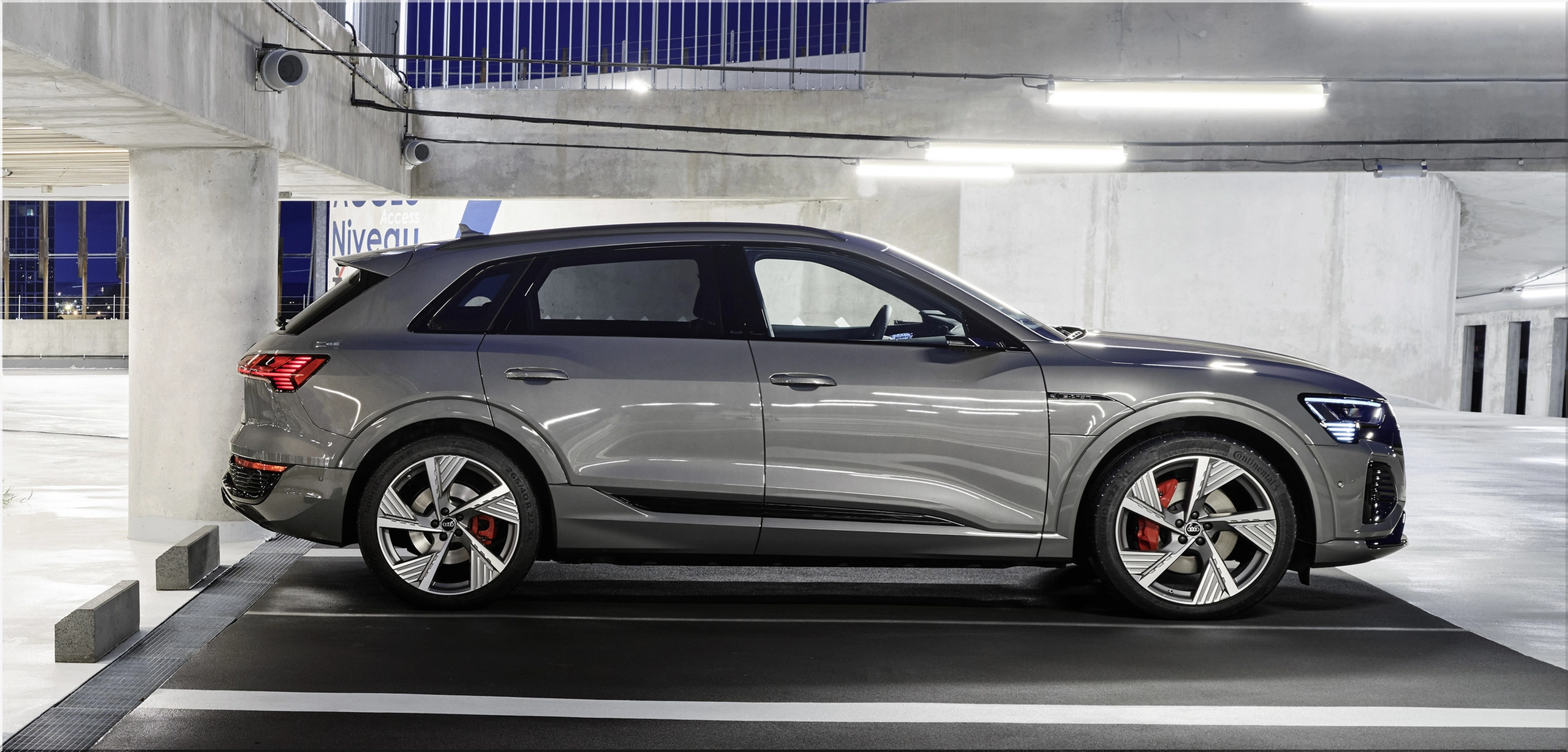 Audi Q8 e-tron Review: A Stunning Electric SUV for 2024 | Electric Hunter