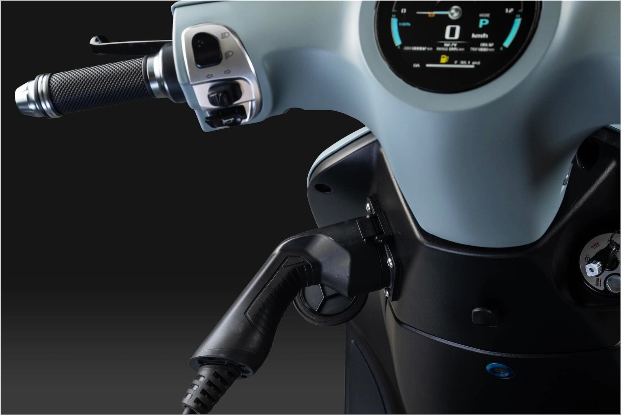 Fonz Arthur Z Series Electric Scooter Review: Urban Commuter Power ...