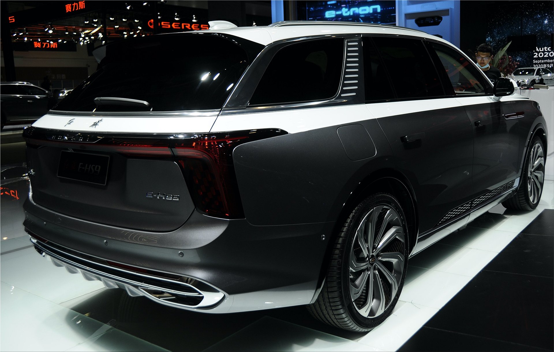 Hongqi E-HS9 luxury e-SUV is available to preorder | Electric Hunter