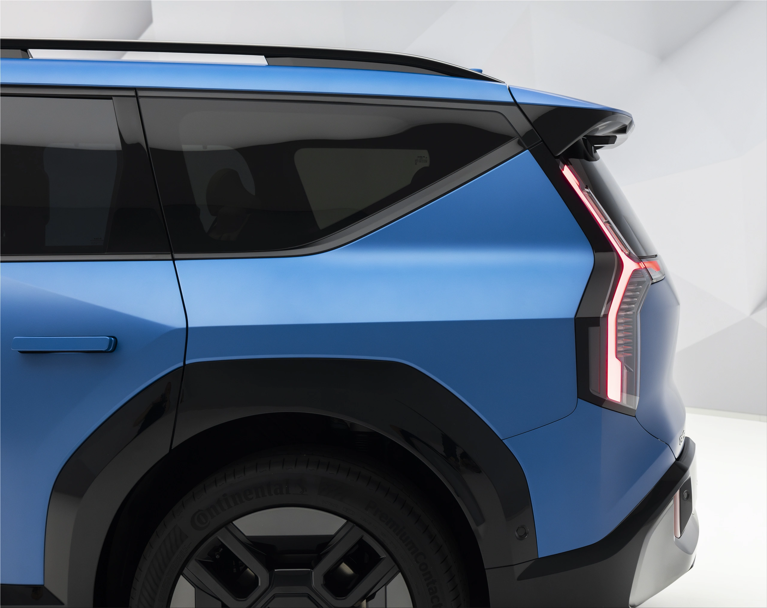 Kia EV9: The Electric SUV That's Ready for Adventure | Electric Hunter