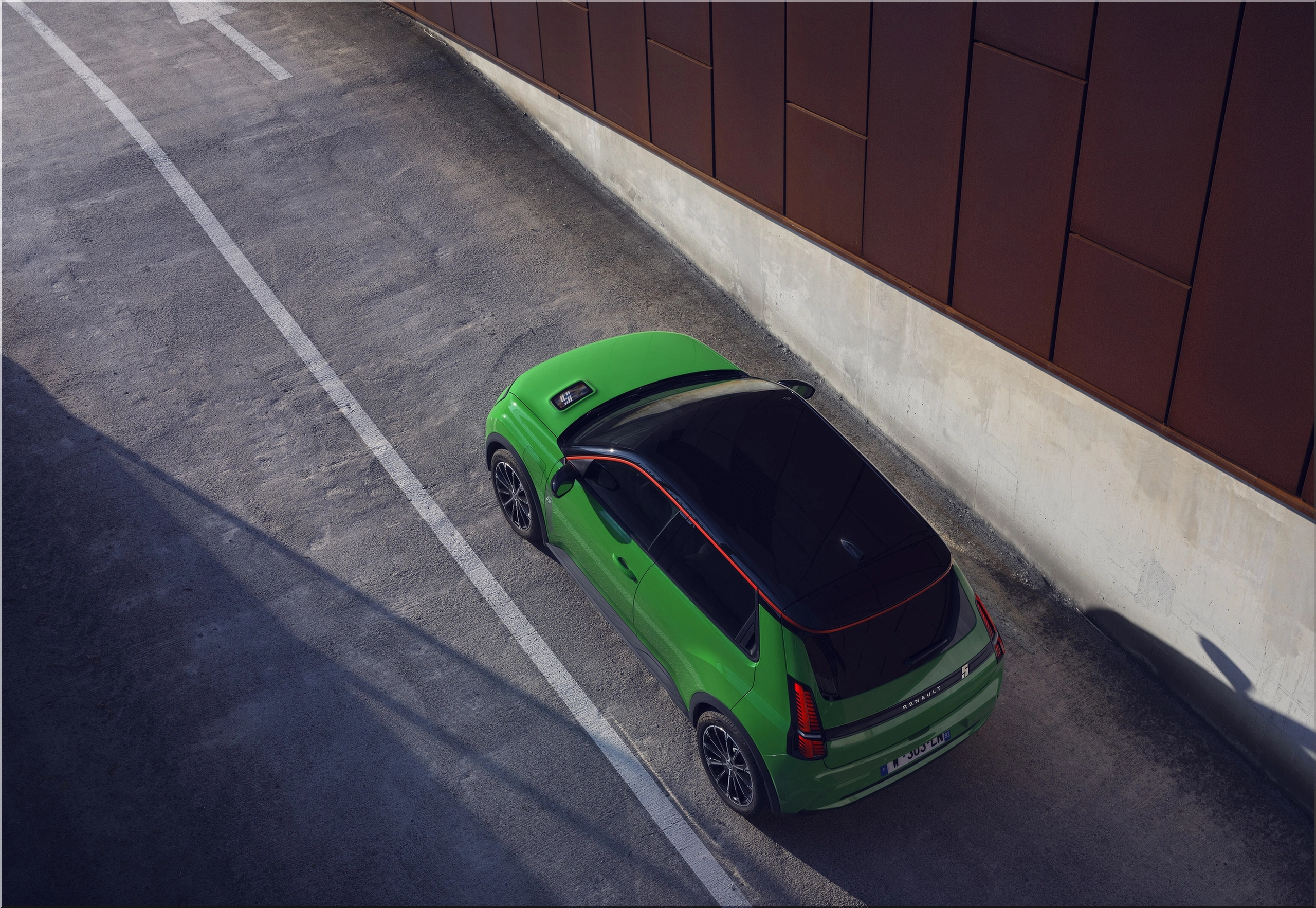 Renault 5 E-Tech Electric Wins Car of the Year 2025 With Zero Tailpipe ...