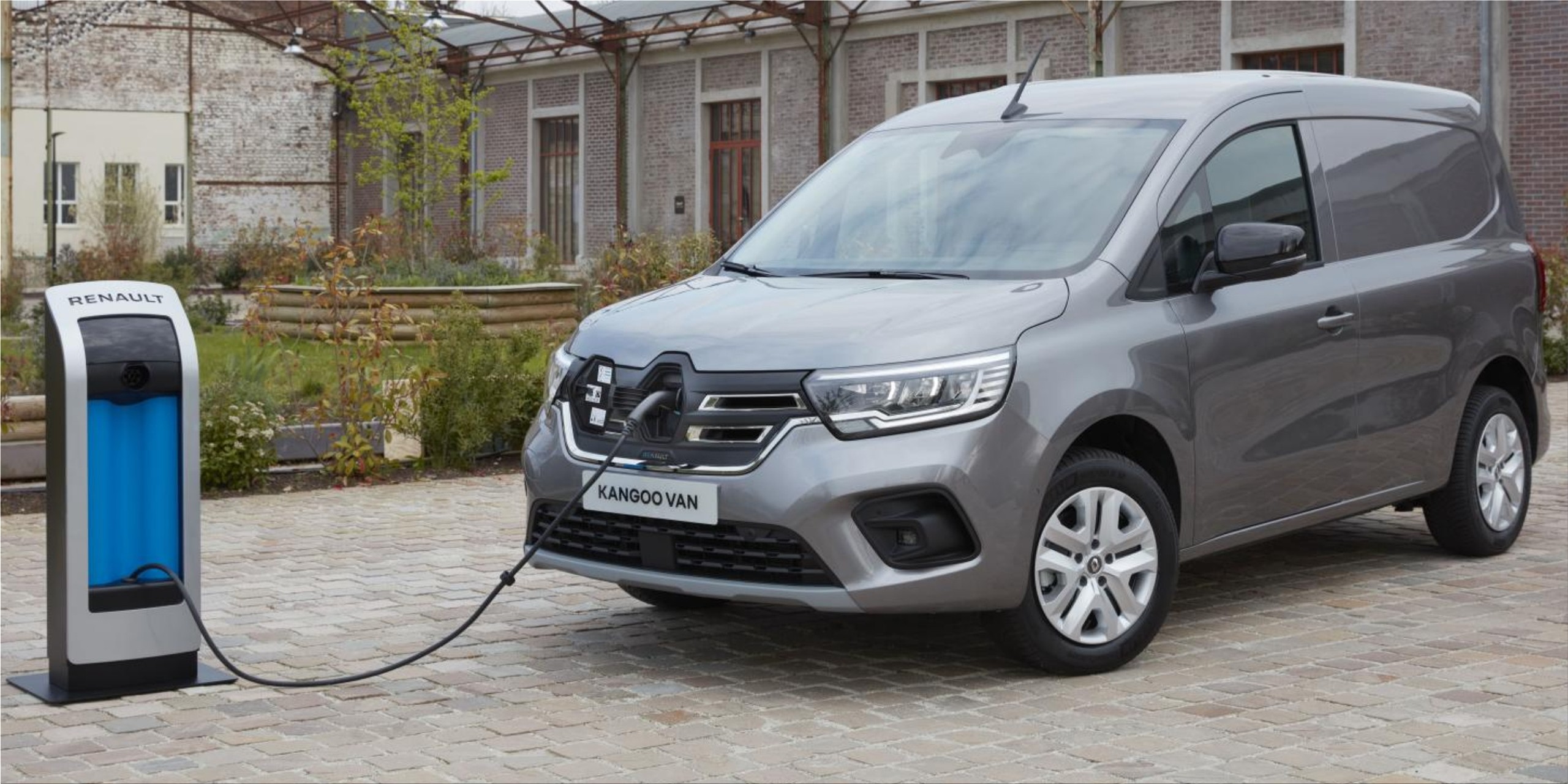 The all-new Renault Kangoo Van E-TECH Electric with 90 kW and a range ...