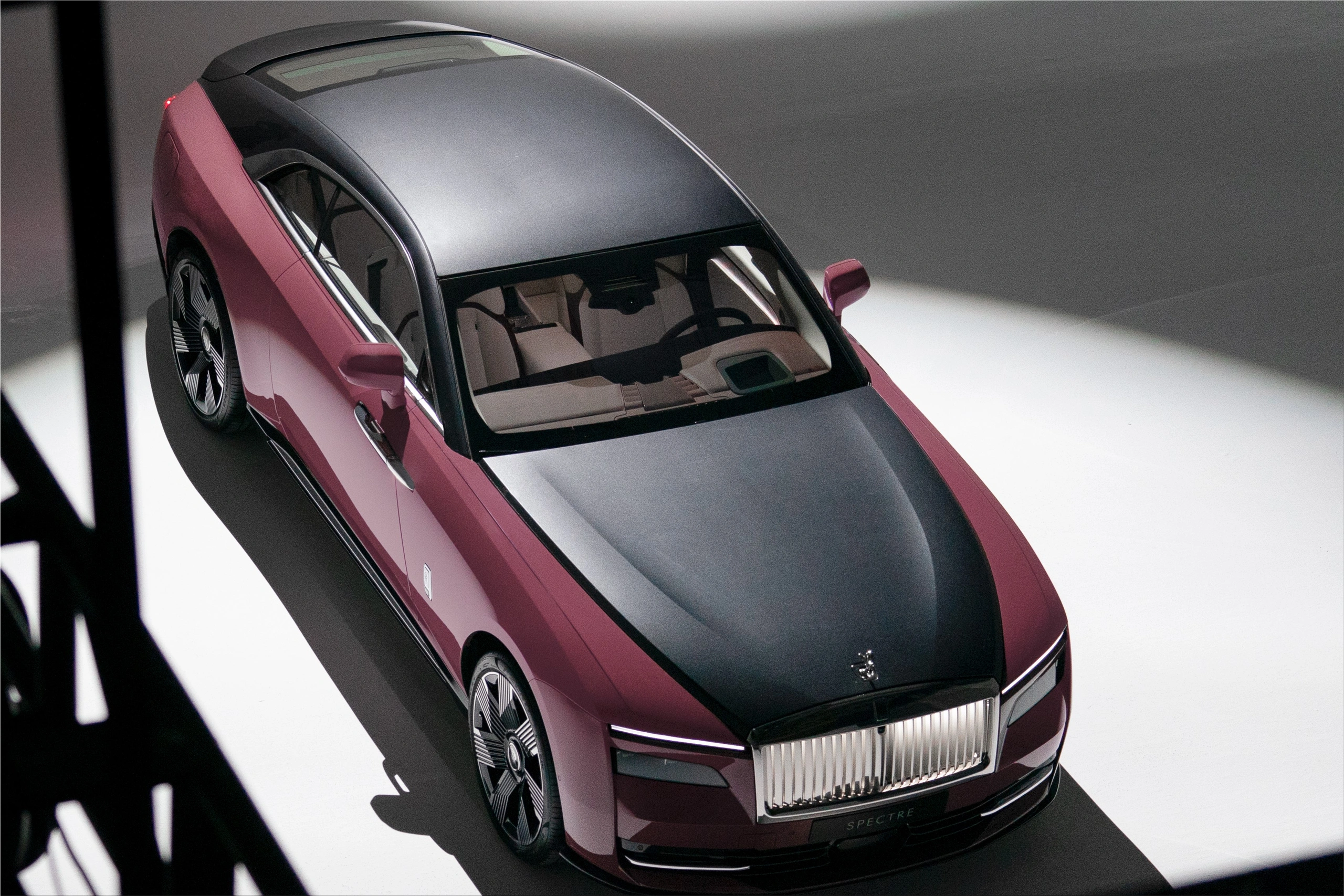 Rolls-Royce Spectre: The electric super coupé that can last 400 years ...