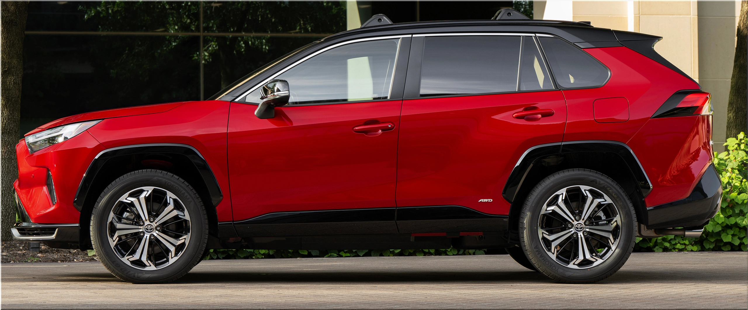 2025 Toyota RAV4 Plug-in Hybrid: Power with Eco-Friendly Efficiency ...