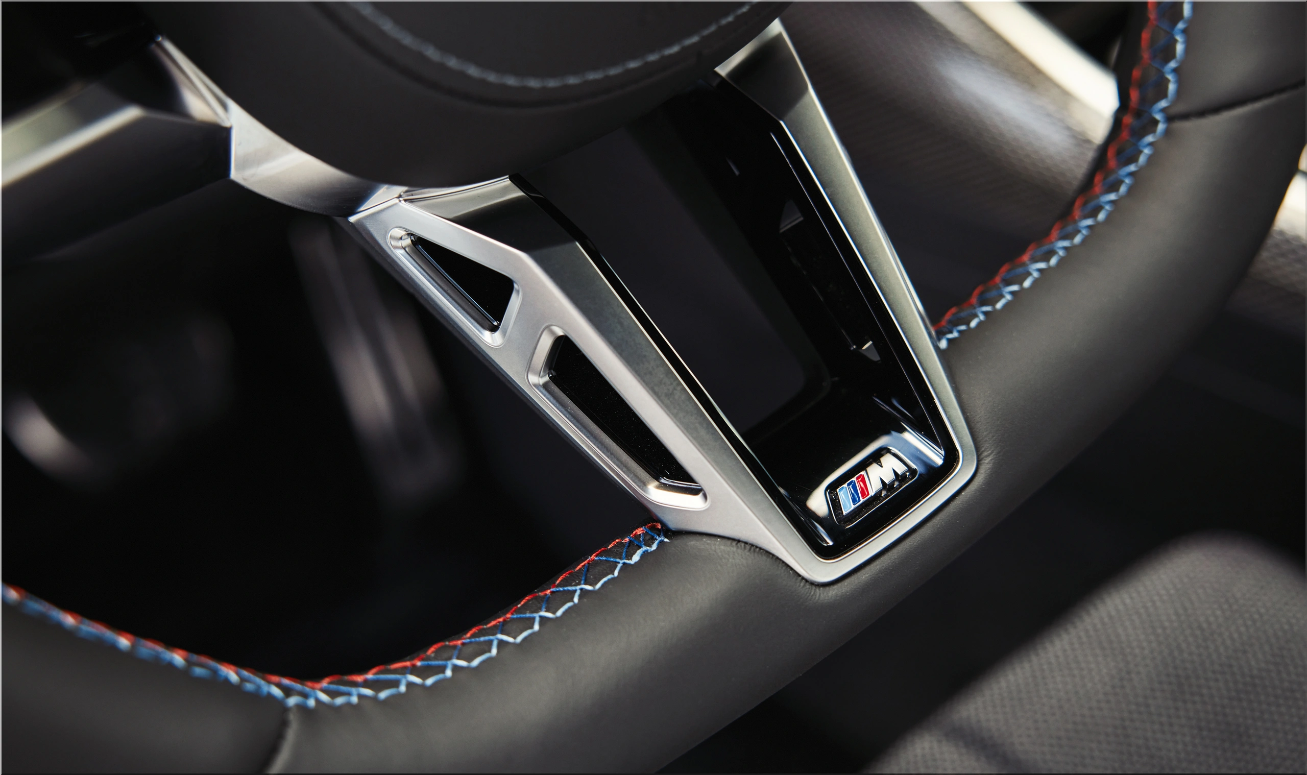 BMW i7 M70 xDrive: The Ultimate Electric Driving Machine | Electric Hunter