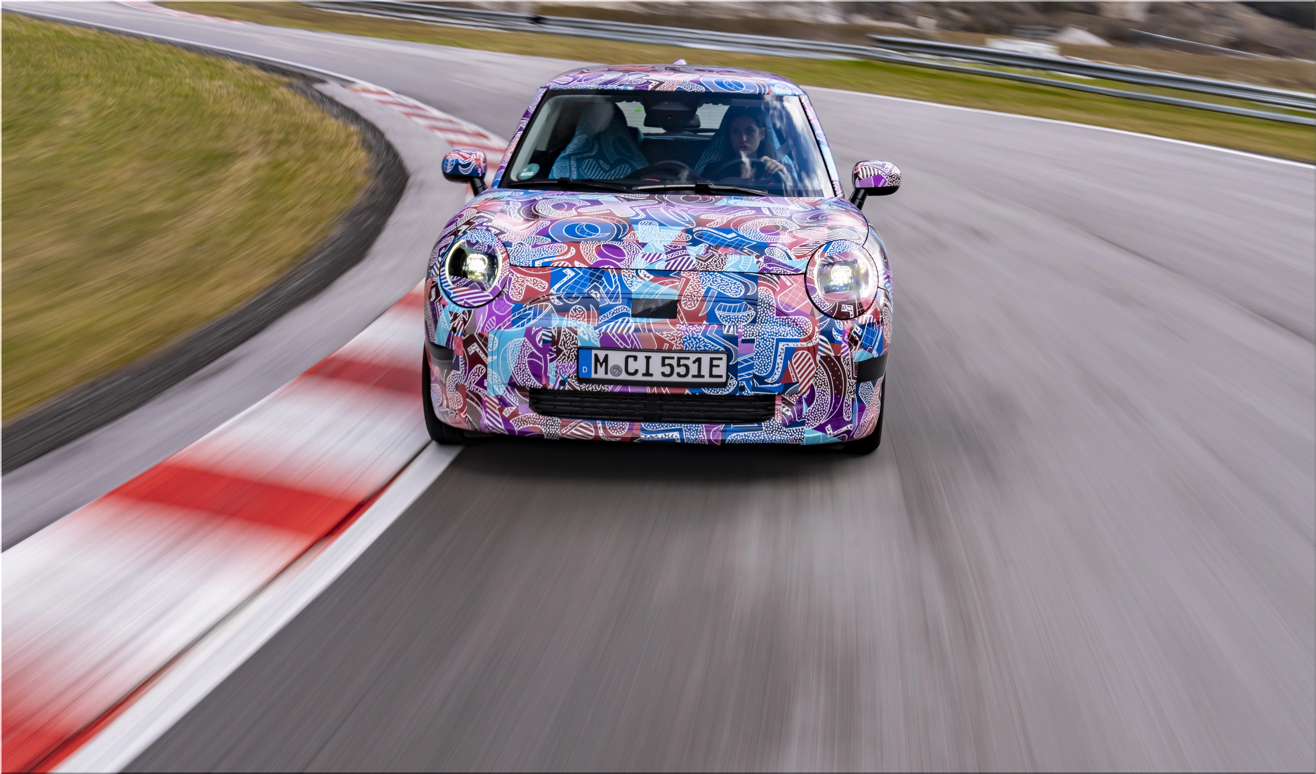 The Next-Generation MINI Cooper Is an Electric and Iconic Urbanist ...