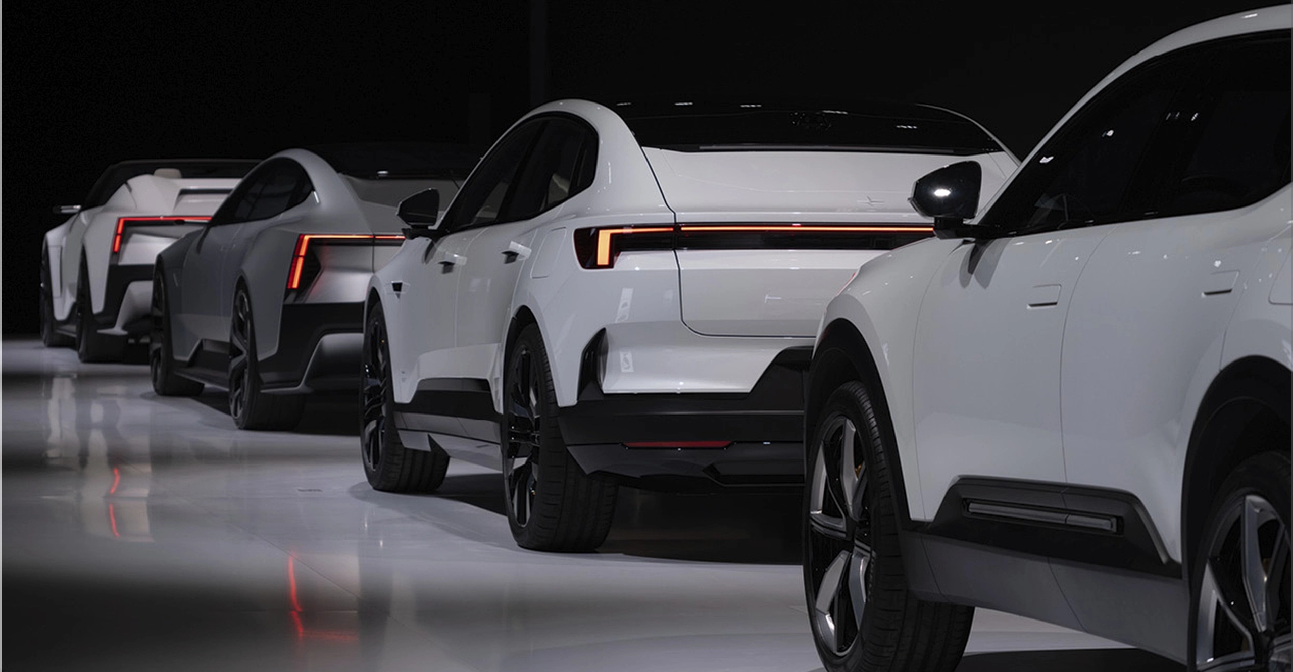 Polestar 4: The SUV Coupe with No Rear Window | Electric Hunter