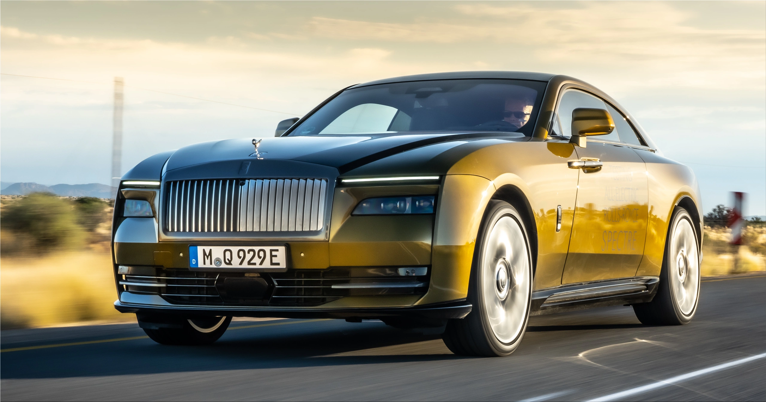 Rolls-Royce Spectre: The electric super coupé that can last 400 years ...