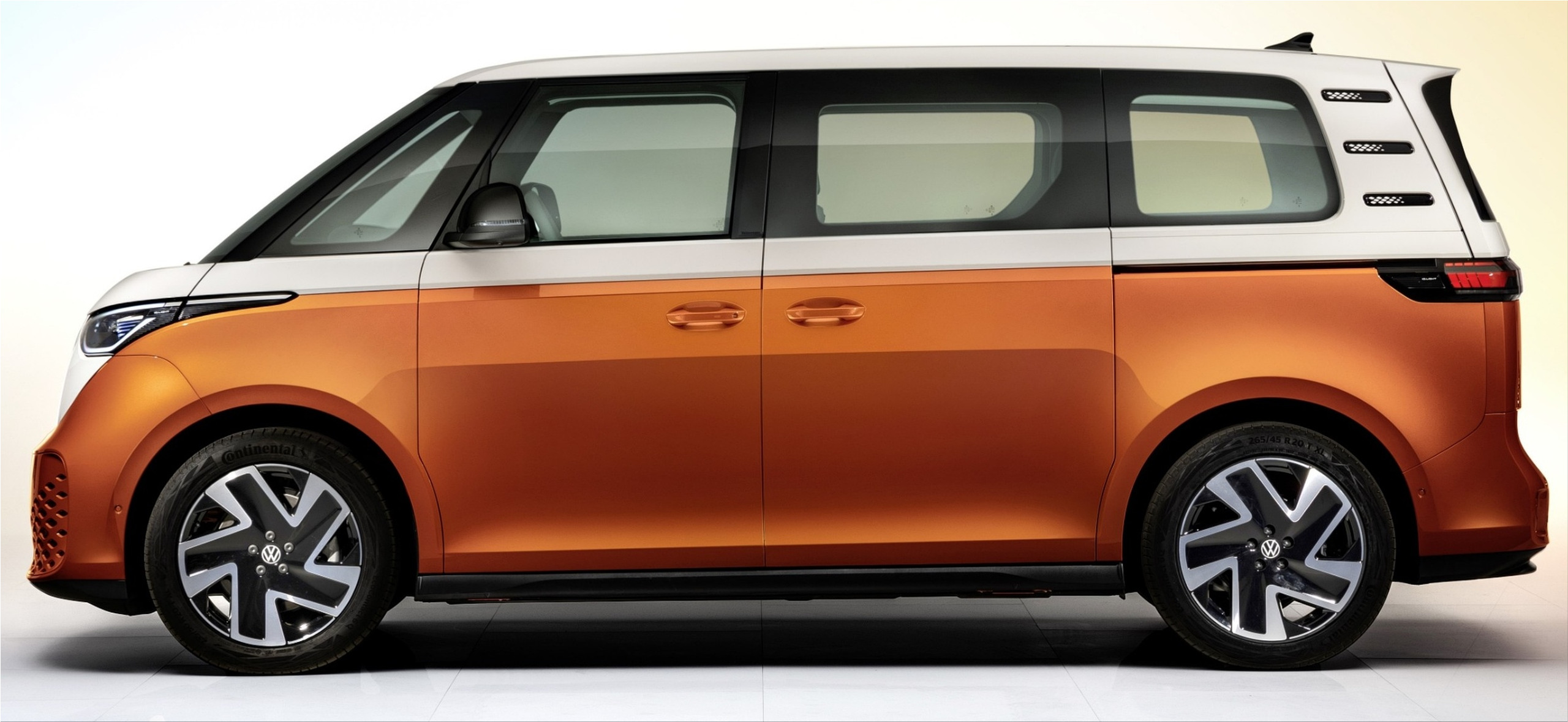 The Volkswagen ID. Buzz electric minivan from 64,000 euros | Electric ...