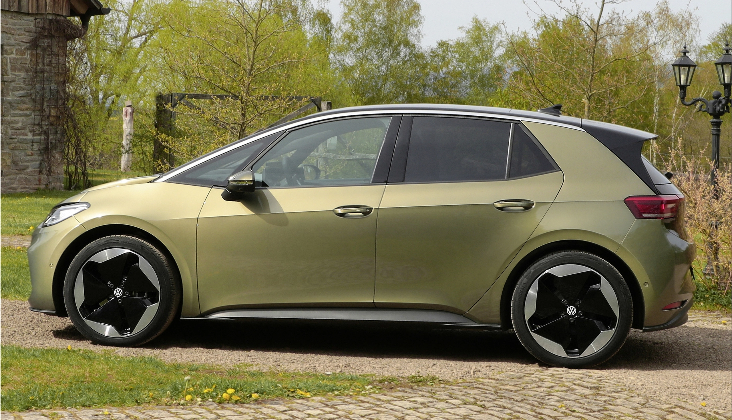 Volkswagen ID.3 Gets Charged Up: Major Upgrade Unveiled | Electric Hunter