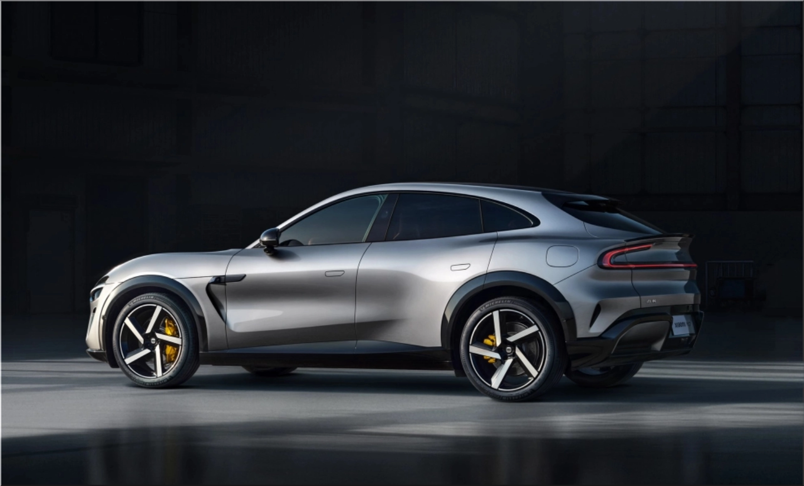 Xiaomi YU7 Electric SUV Offers 835 km Range, 3.2s Acceleration | Electric Hunter