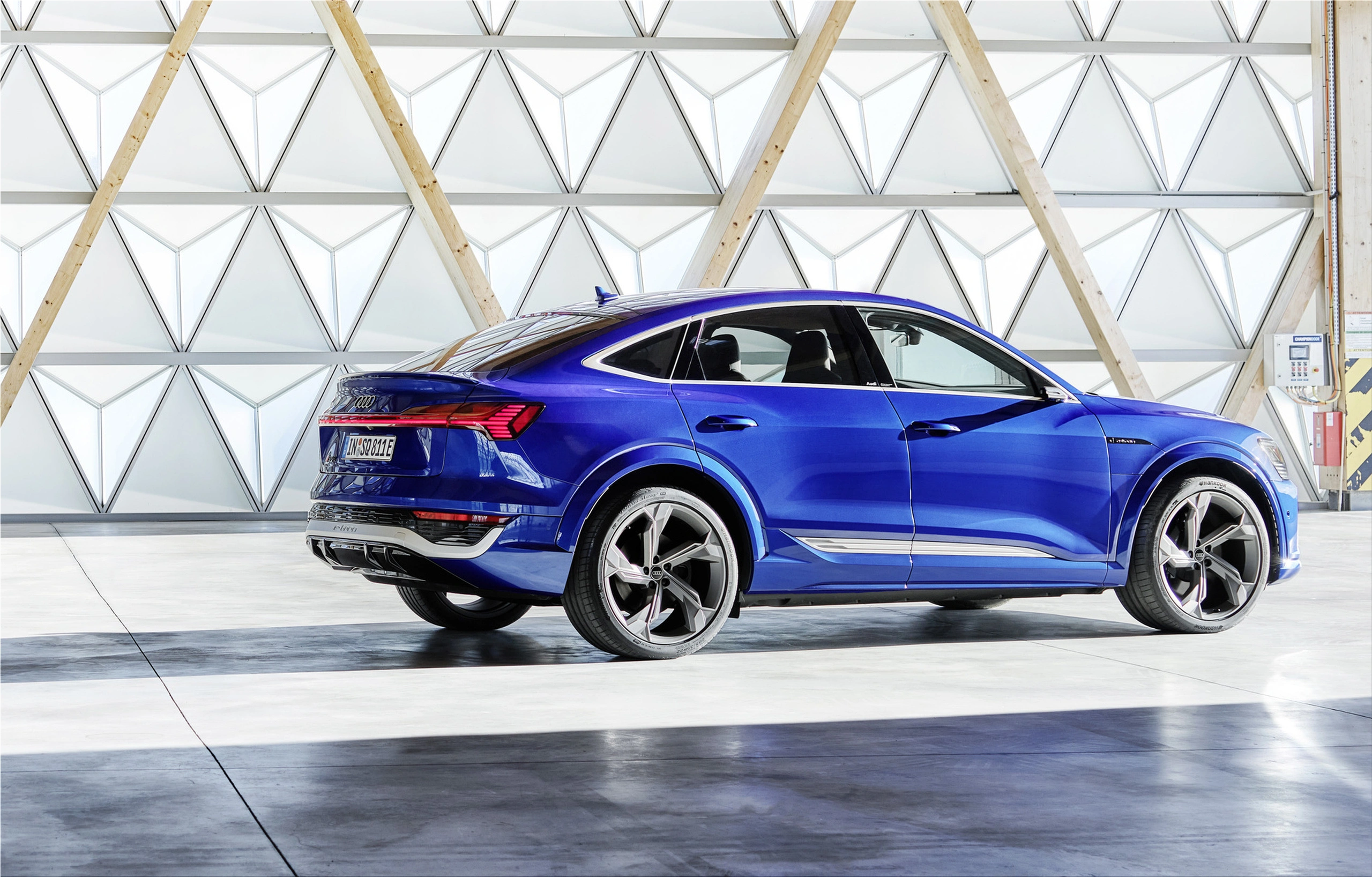 Audi SQ8 e-tron: The electric SUV that delivers performance and luxury ...