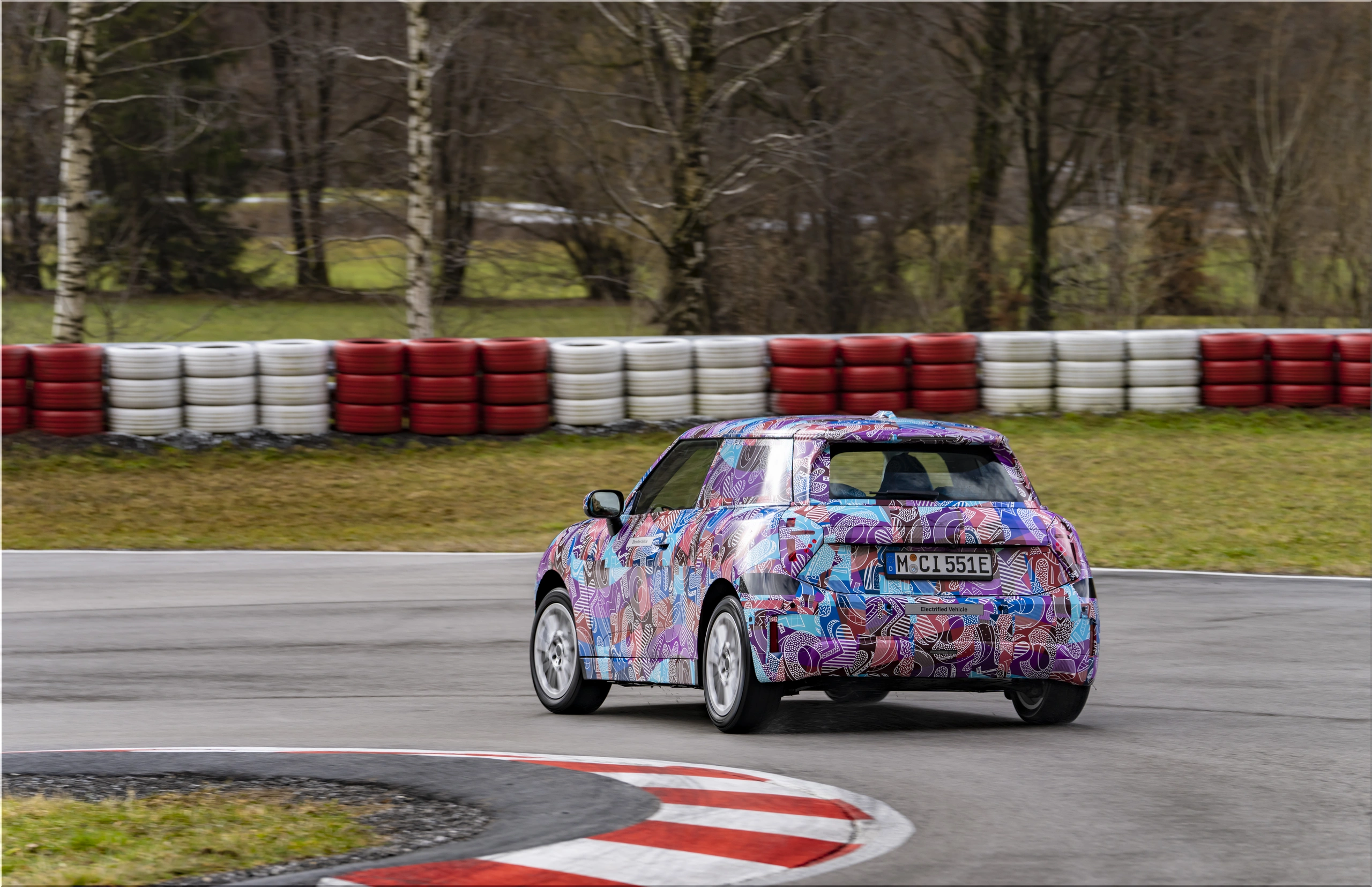 The Next-Generation MINI Cooper Is an Electric and Iconic Urbanist ...