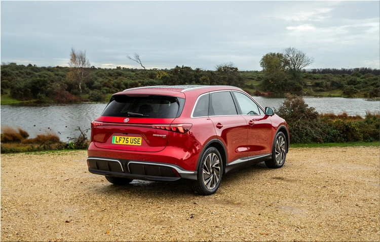 2026 MG S6 EV Delivers 329-Mile Range and Fast 150 kW Charging ...