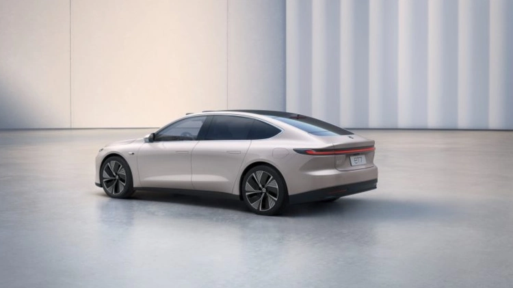 The new NIO ET7 with 480 kW and 1,000 km of autonomy | Electric Hunter