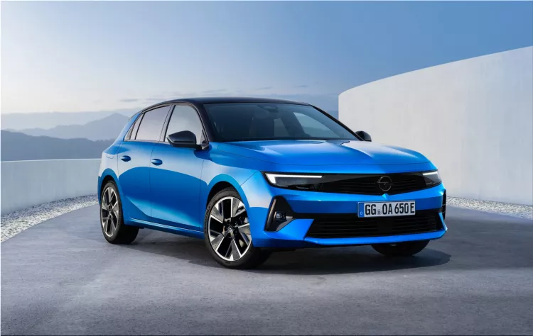 Opel Astra Electric: The German Hatchback That Goes Beyond Expectations ...