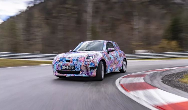 The Next-Generation MINI Cooper Is an Electric and Iconic Urbanist ...