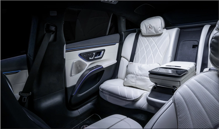Unveiling the Long-Range 2024 Mercedes-Benz EQS | Electric Hunter