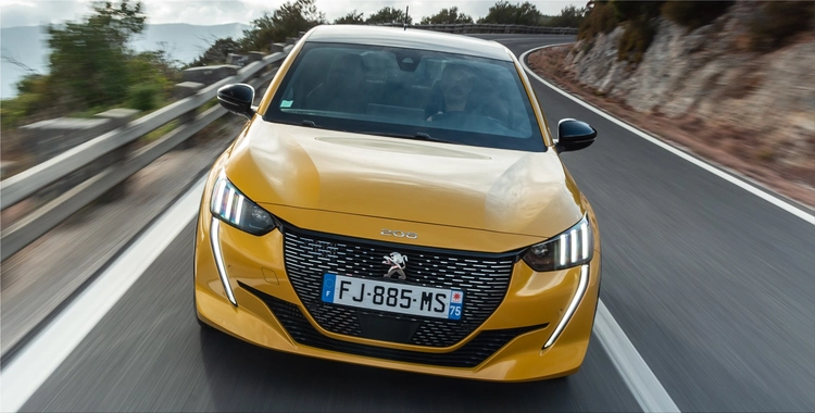 The Peugeot e-208 and Peugeot e-2008 have a greater range | Electric Hunter