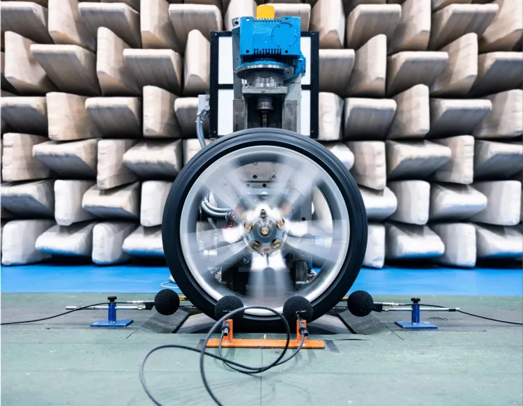 Porsche Taycan Turbo GT's Record-Breaking Tires: The Pirelli P Zero ...